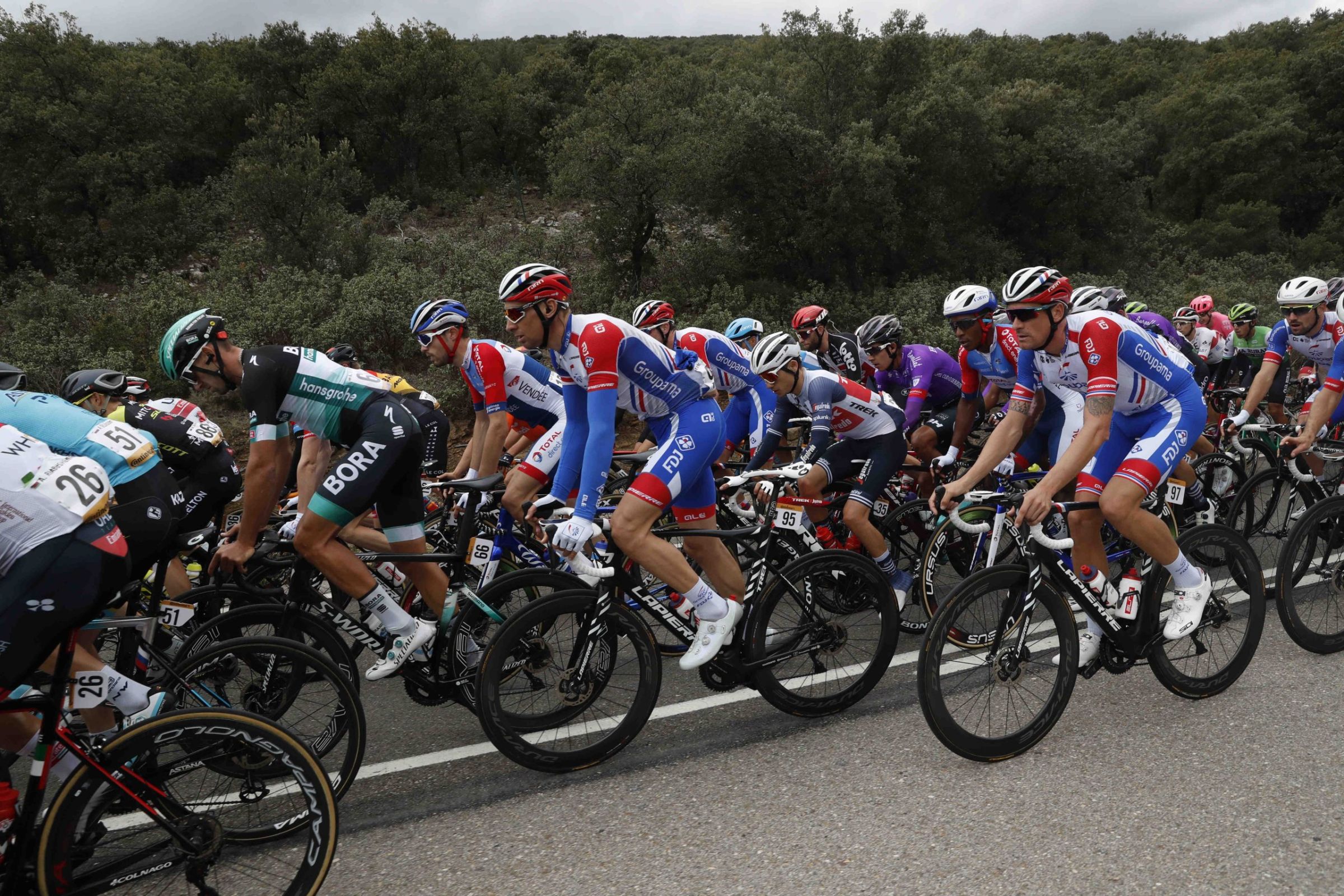 The team stays attentive in a fast stage