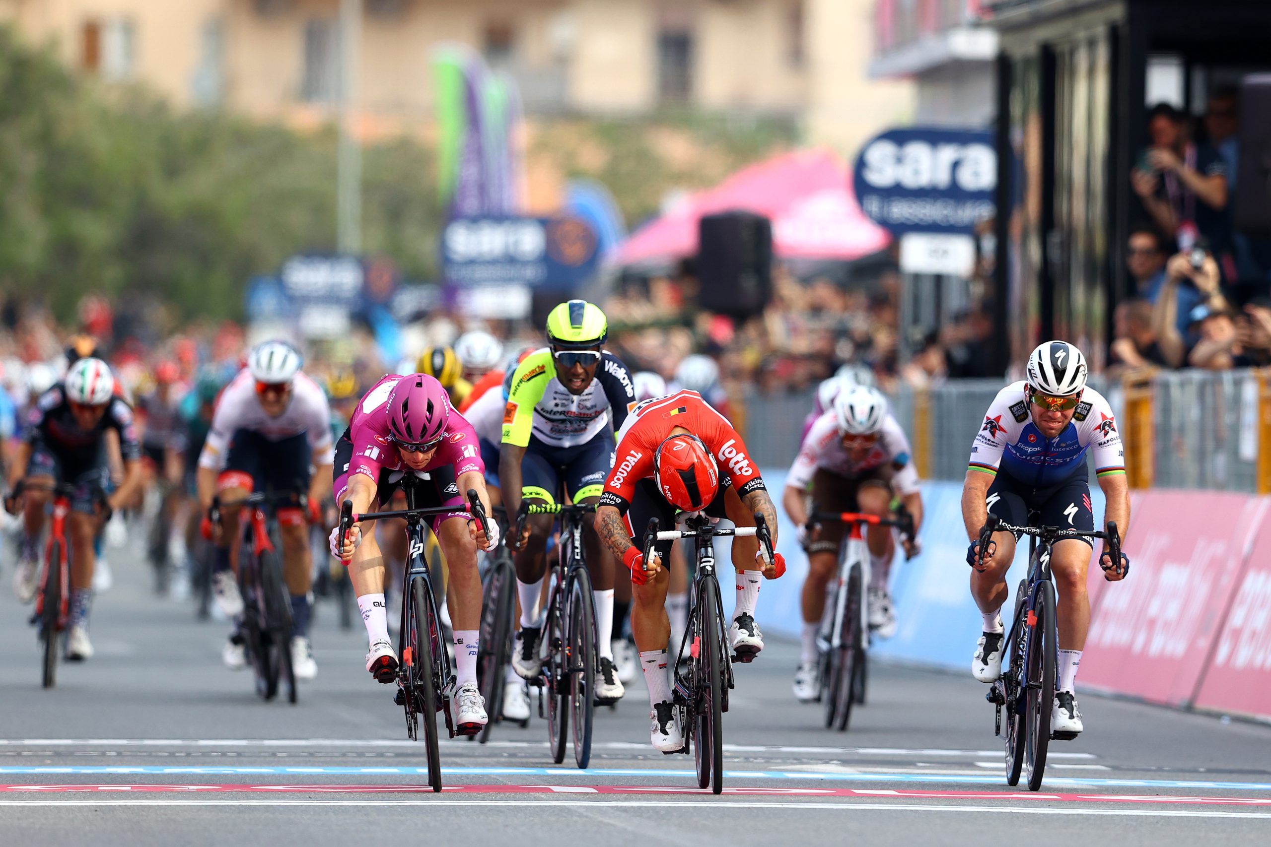 Arnaud Démare makes history