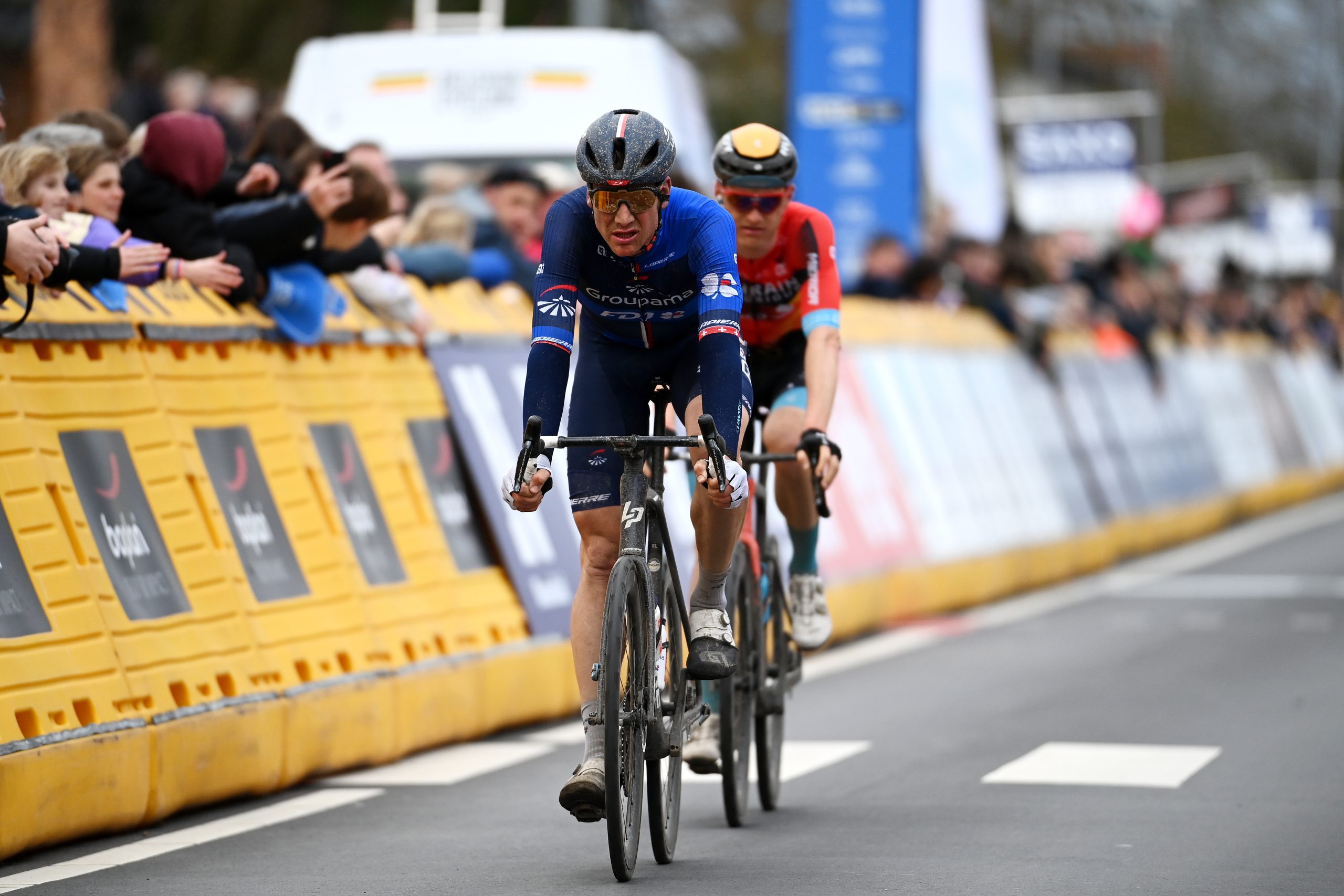 Stefan Küng et Valentin Madouas dans le match sur le “petit Tour des Flandres”