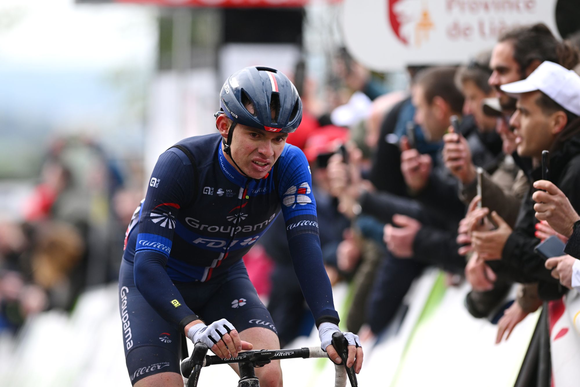 Romain Grégoire seventh atop of Mur de Huy after an horrendous race
